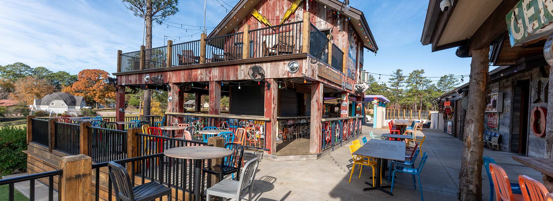 Sammy Ray’s – The Ultimate Bar and Grill Experience – Rayburn Resort