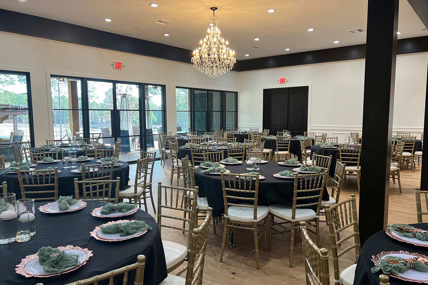 White Oak Room – Indoor Event Space at Rayburn Resort