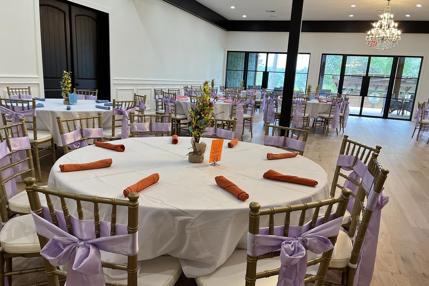 White Oak Room – Indoor Event Space at Rayburn Resort